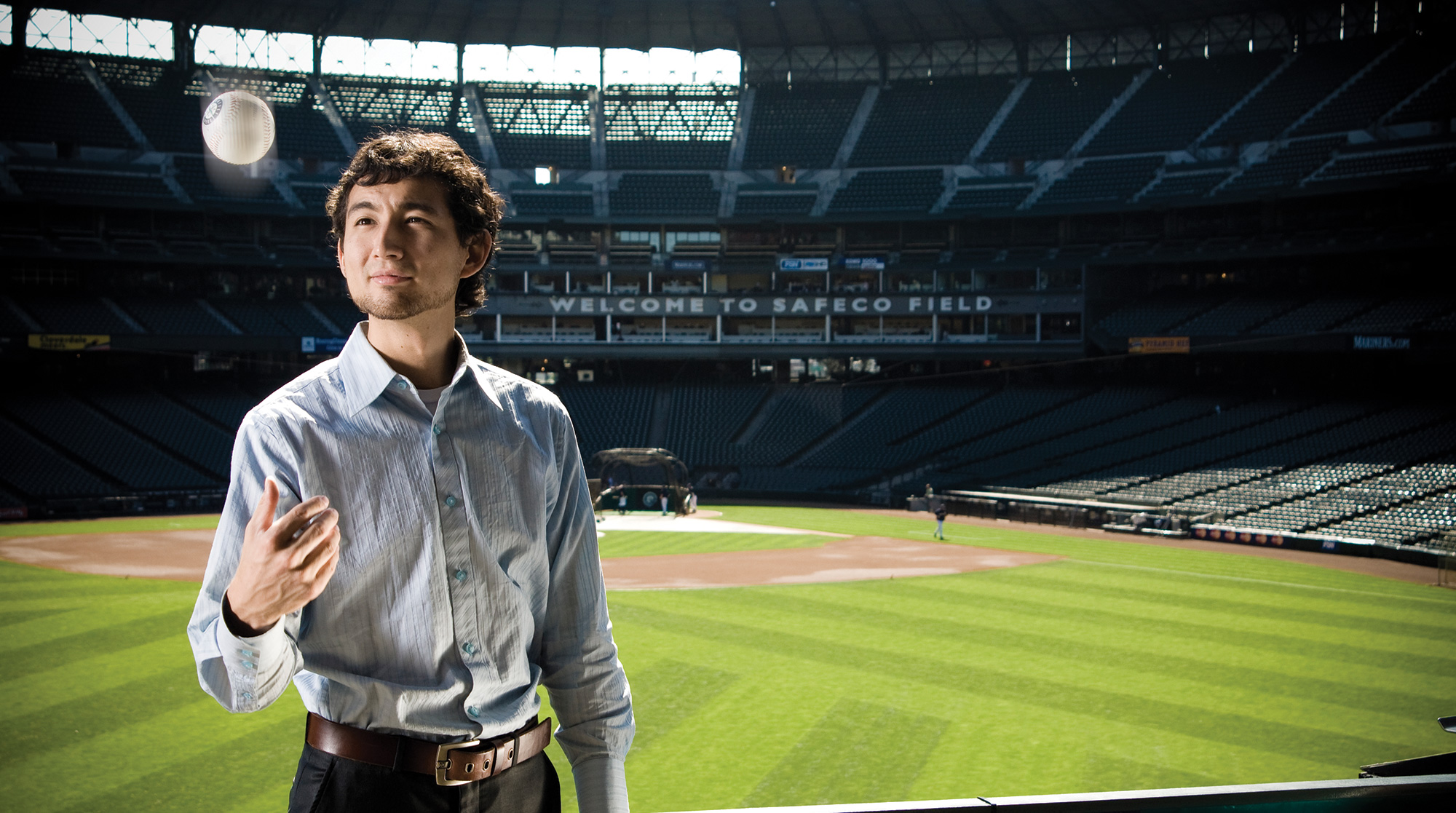 With Mariners, Seattle native works side-by-side with his heroes | UW ...