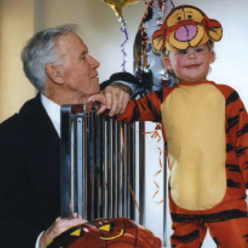 At 90, Phil Smart still dedicates his time to kids | UW Magazine ...