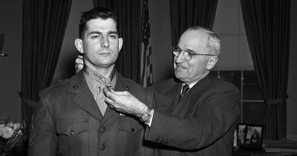 Medal of Honor memorial tops its goal | UW Magazine — University of ...
