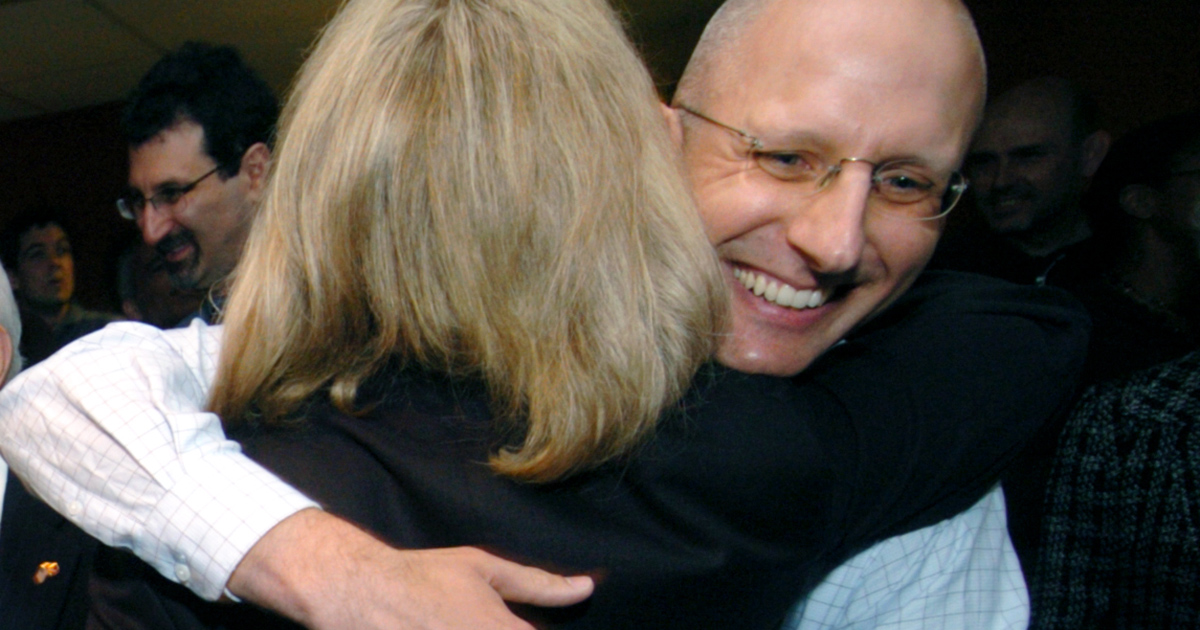 ‘Team effort’ nets history alumnus a Pulitzer | UW Magazine ...